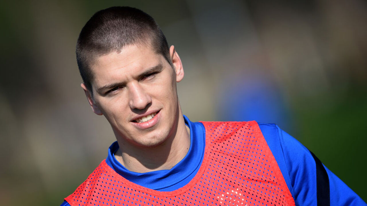 Simaeys blijft jaar langer bij Racing Genk | sporza