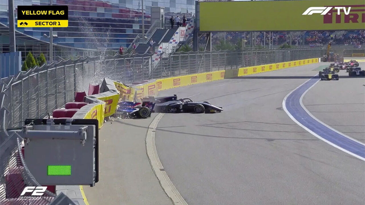 Opnieuw heftige crash in Formule 2, gelukkig zonder erg nu | sporza