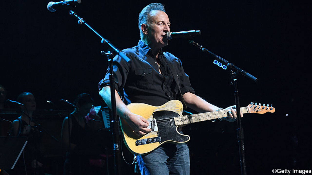 Bruce Springsteen veilt gitaar en Harley voor Amerikaans jumpingteam ...