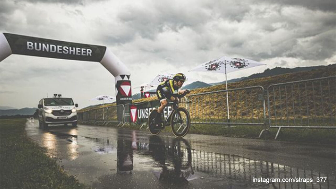 Waanzinnig wereldrecord: Oostenrijker Strasser fietst ruim 1.000 km in ...