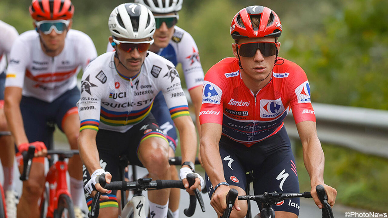 Remco Evenepoel baalt na opgave Julian Alaphilippe en waarschuwt ...
