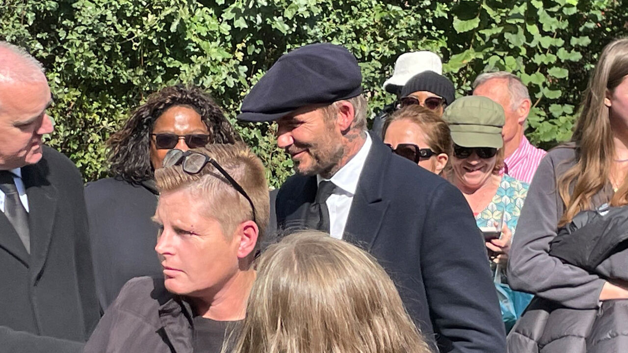 David Beckham 14 uur in rij om Queen te groeten, wereldster emotioneel ...