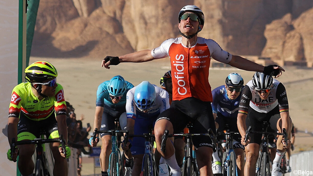 Simone Consonni bekroont sterke Saudi Tour met 3e profzege, Ruben ...