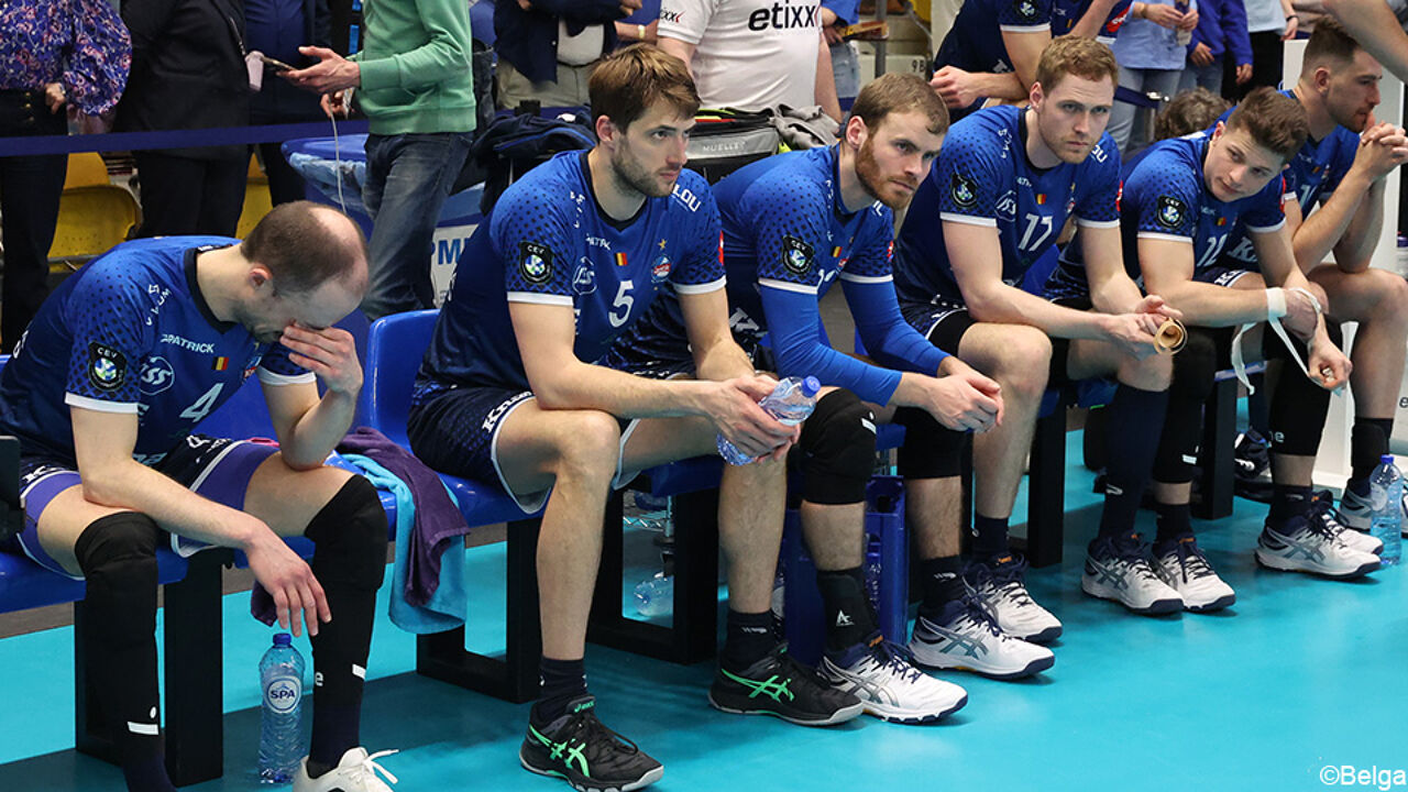 BEKIJK: Gigantische teleurstelling bij Roeselare na verlies in de ...