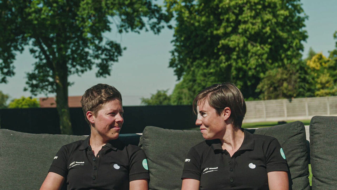 Wielerkoppel Sanne Cant en Kim de Baat ging door zware periode: "Spieren in mijn hoofd waren ...