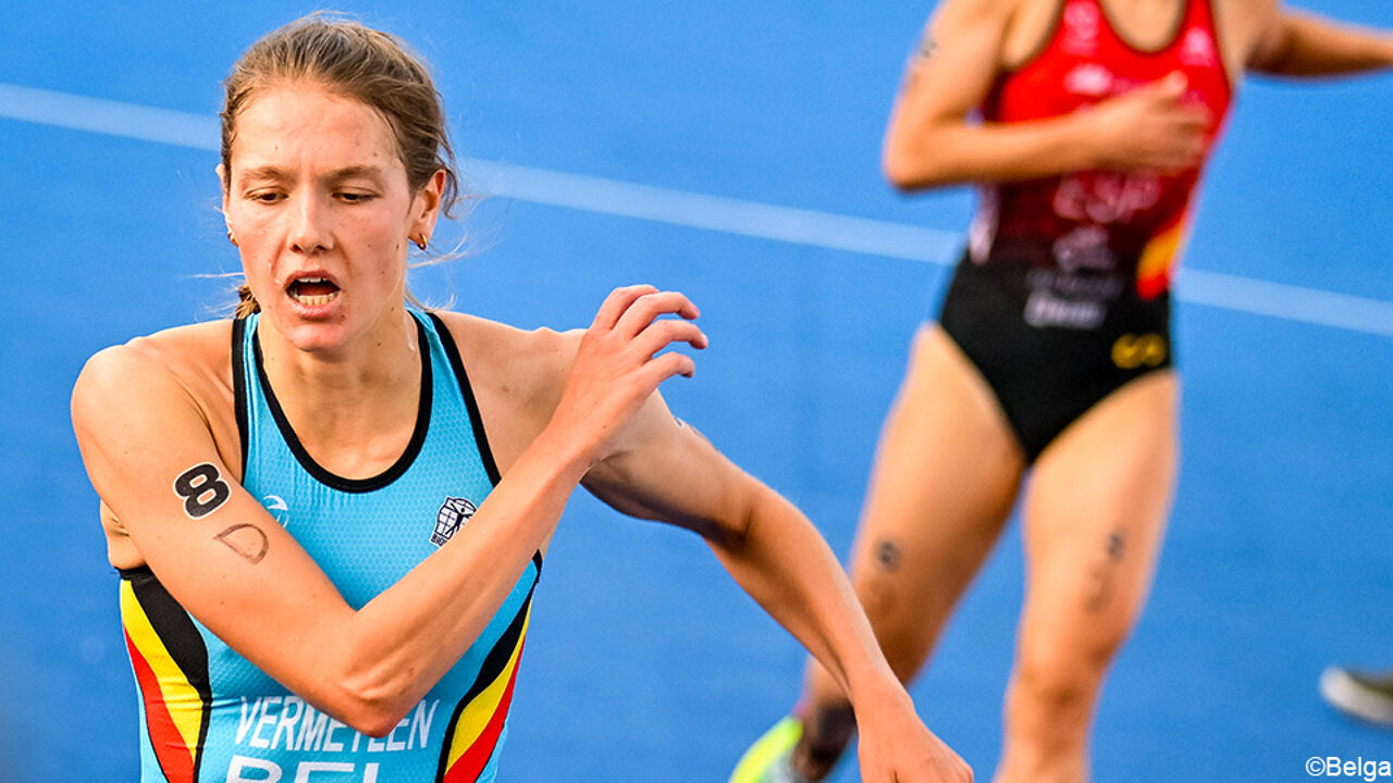 Jolien Vermeylen snelt naar bronzen medaille op triatlon van de ...