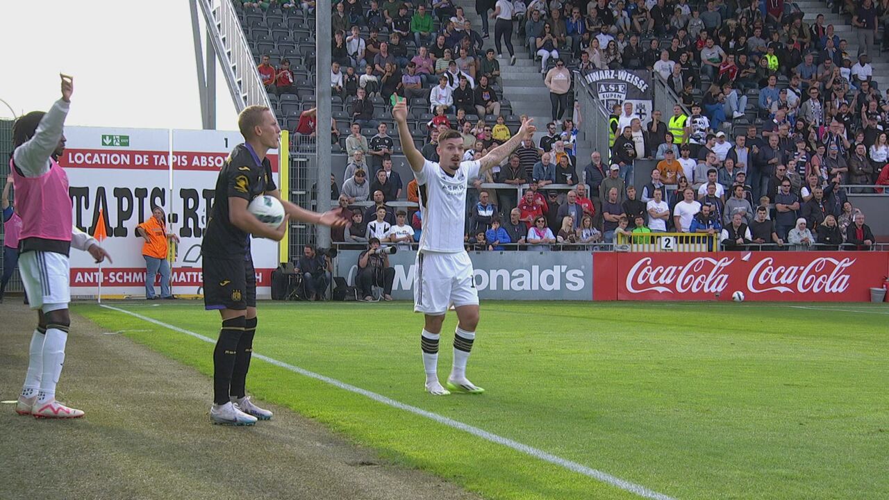 Magnée is slimmer dan Augustinsson en krijgt de inworp mee | sporza