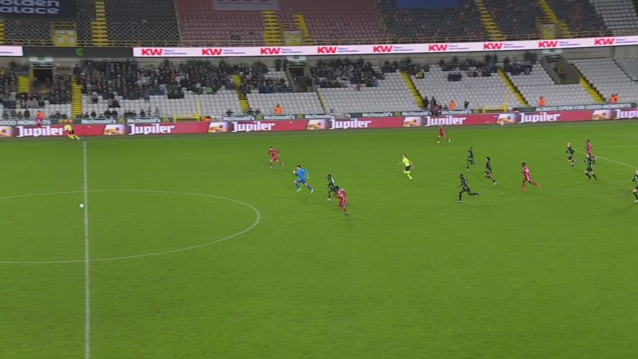 Joos: "De omschakeling bij Eupen na corner: hier kan ik 15 keer naar ...