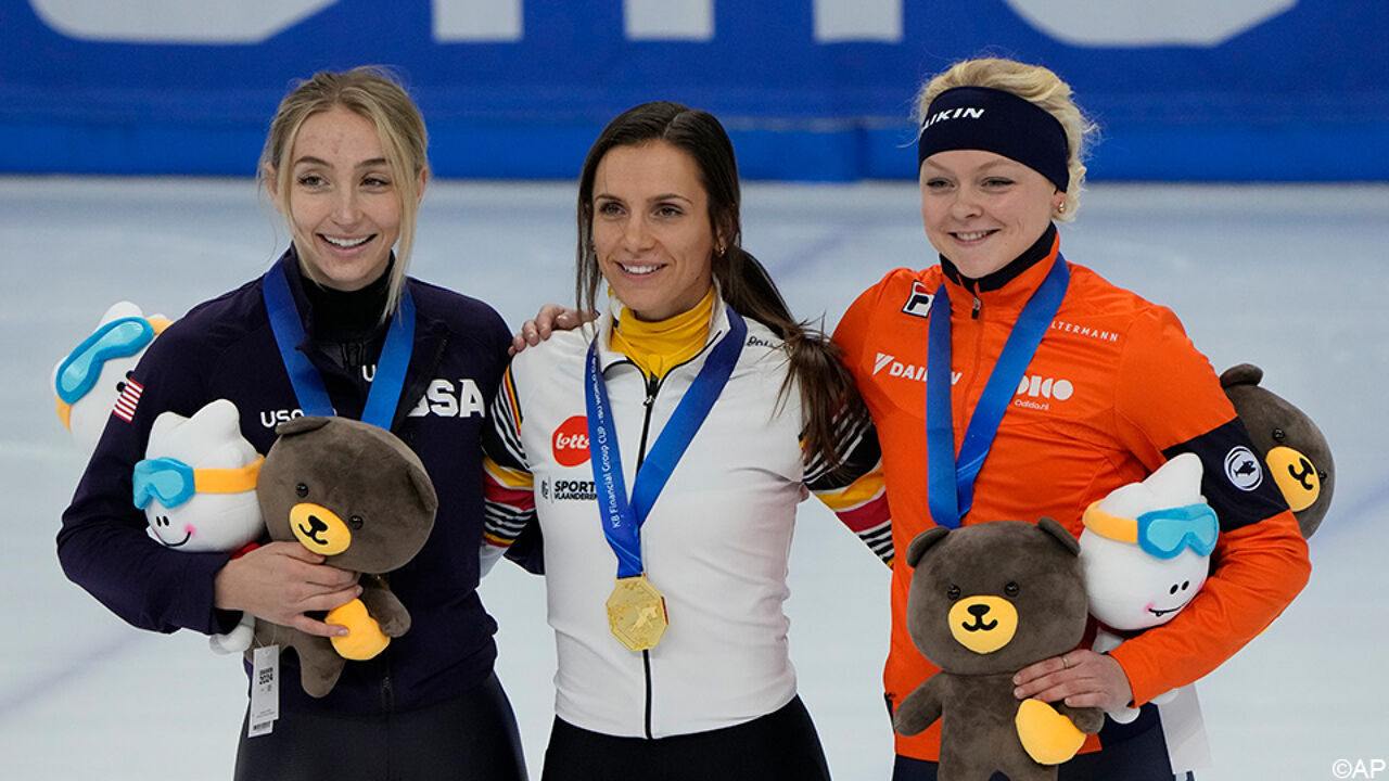 De bondscoach ziet Hanne Desmet elke wedstrijd scoren: "Op elke afstand ...