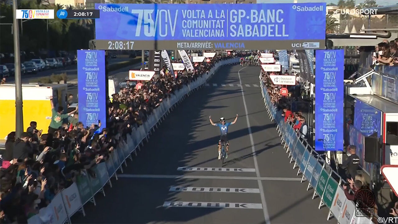 Will Barta rondt briljante solo van liefst 50 kilometer af in Valencia ...