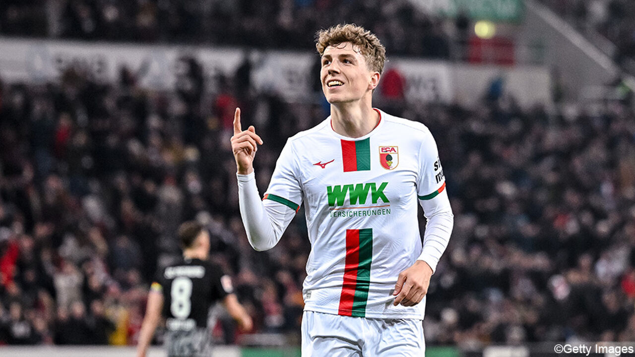Augsburg dankt scorende invaller Arne Engels voor belangrijke zege | sporza