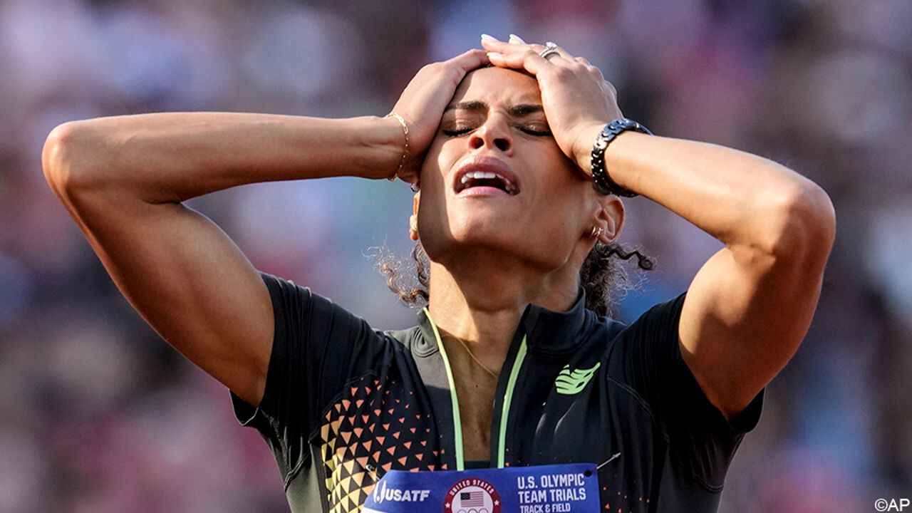 VIDEO - Titelverdedigster plaatst zich met wereldrecord op 400m horden ...