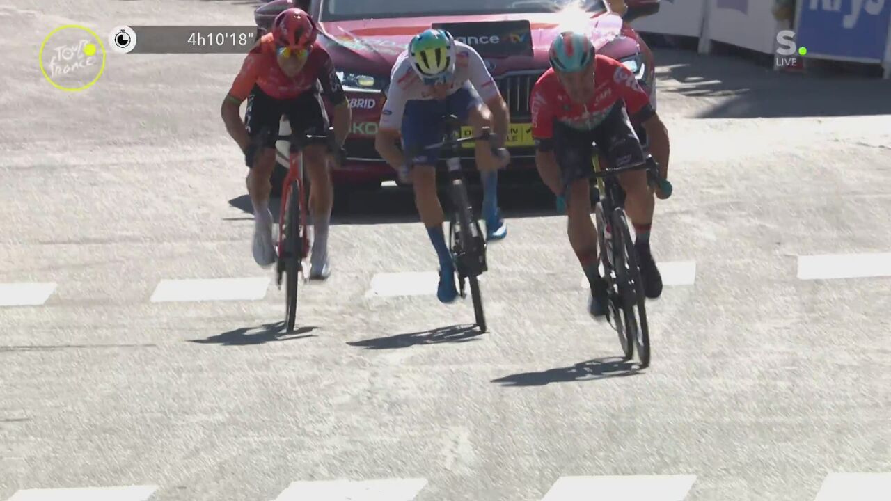 VIDEO - Sterke Victor Campenaerts pakt de 18e rit na sprint tegen ...