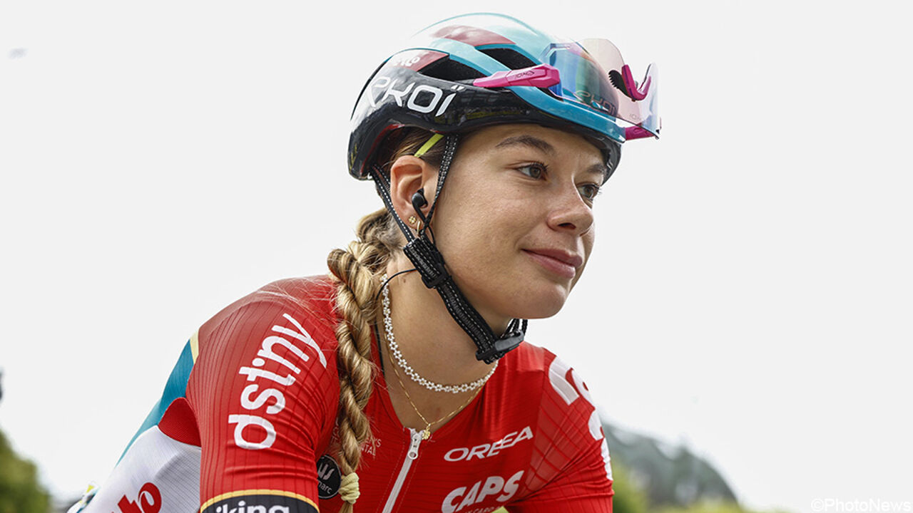 Einde van haar lijdensweg: Mieke Docx verlaat de Tour dan toch daags na strijd tegen de klok ...