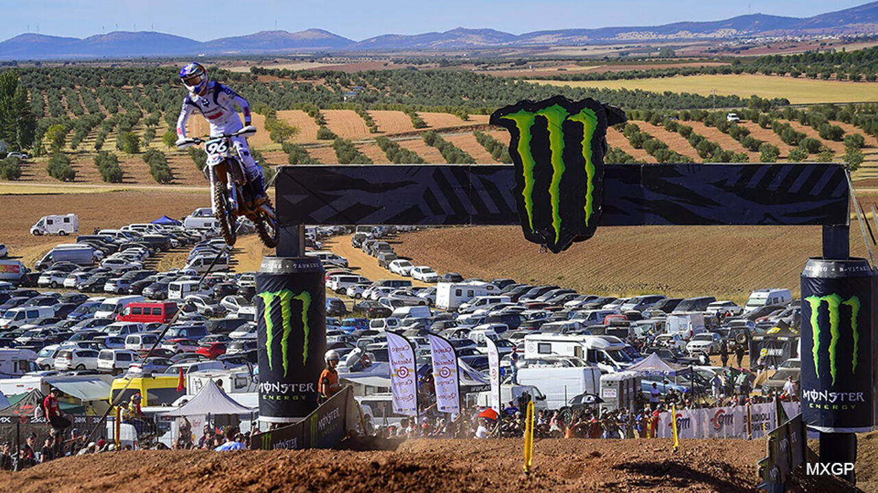 Lucas Coenen wint beide reeksen in slotmanche, maar Nederlander Kay de ...