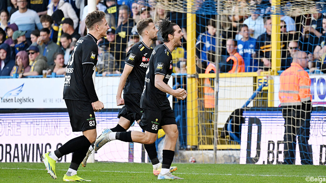 Met dank aan (anti)held Van Aerschot: Lokeren-Temse pakt uitgerekend in ...