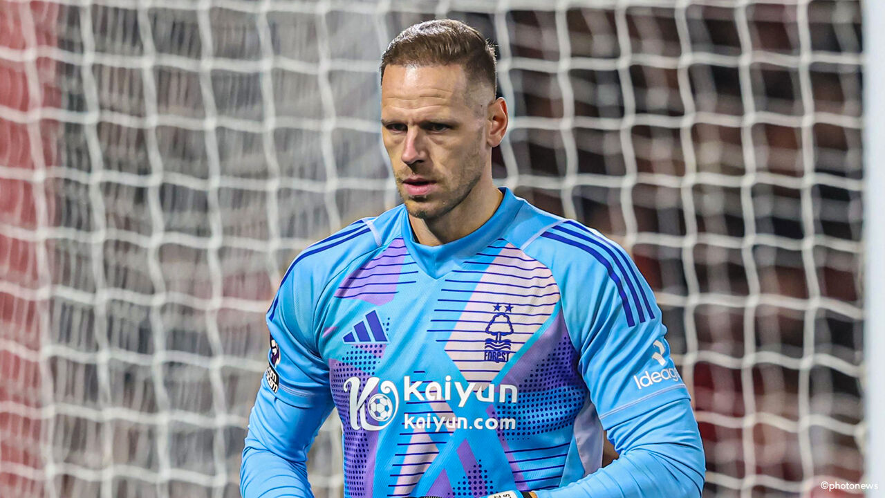 Jaren schitterde hij in de schaduw, maar één onverwachte nacht maakte ...