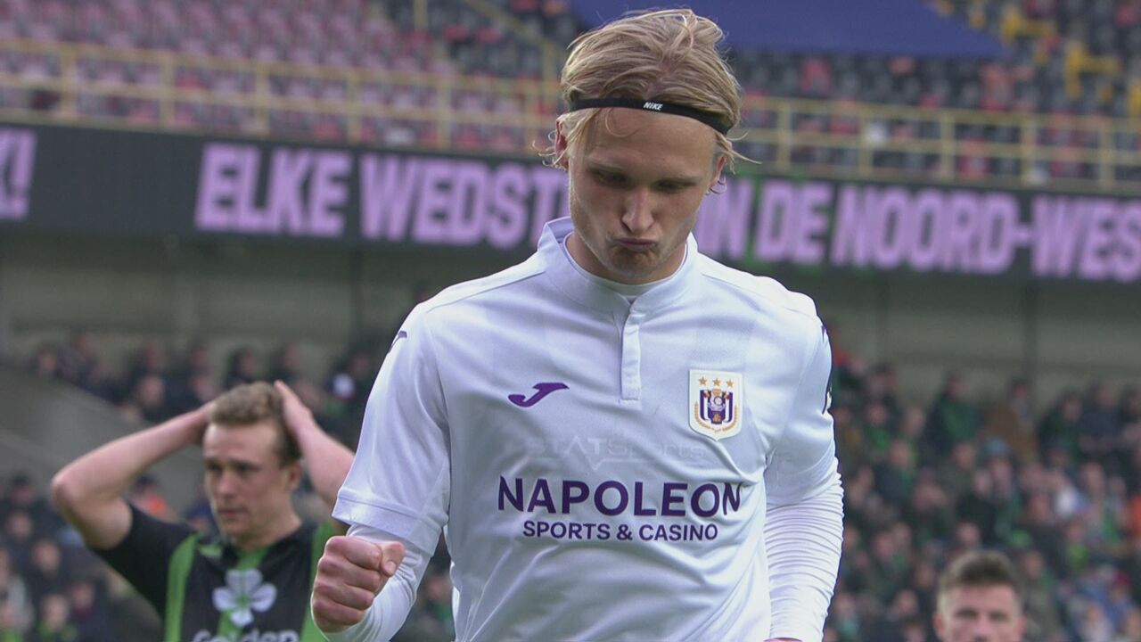 VIDEO - Helemaal bevrijd? Kasper Dolberg scoort de jongste weken aan de ...
