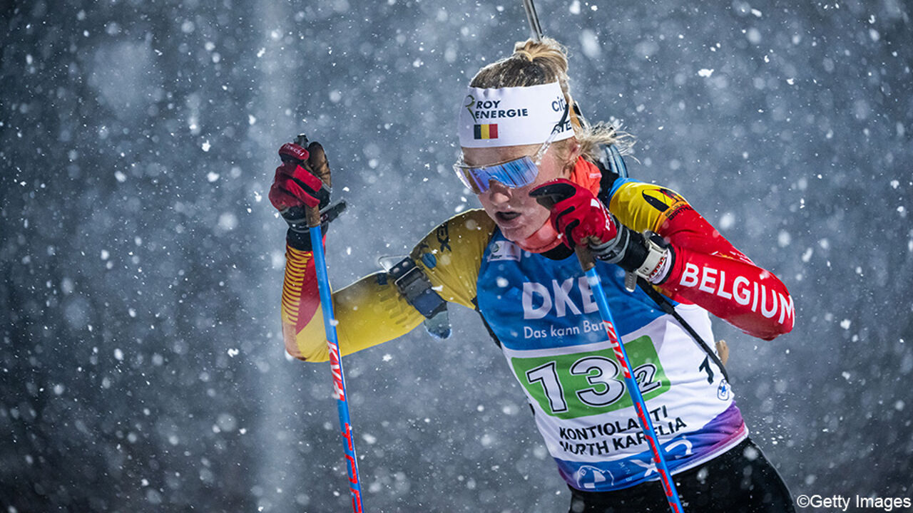Belgische biatleten Maya Cloetens en Thierry Langer finishen in top 20 van individuele sprint in ...