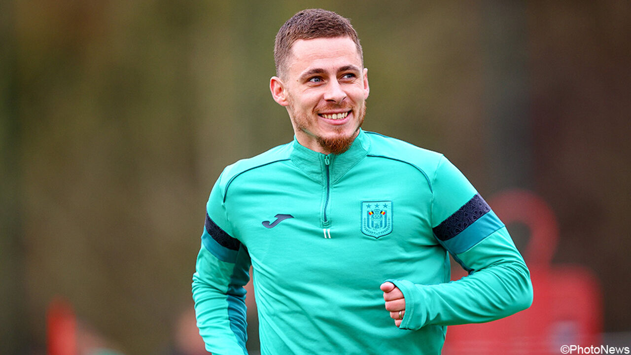 "Thorgan is aan het einde van een lange weg": maakt Hazard vrijdag eindelijk langverwachte ...