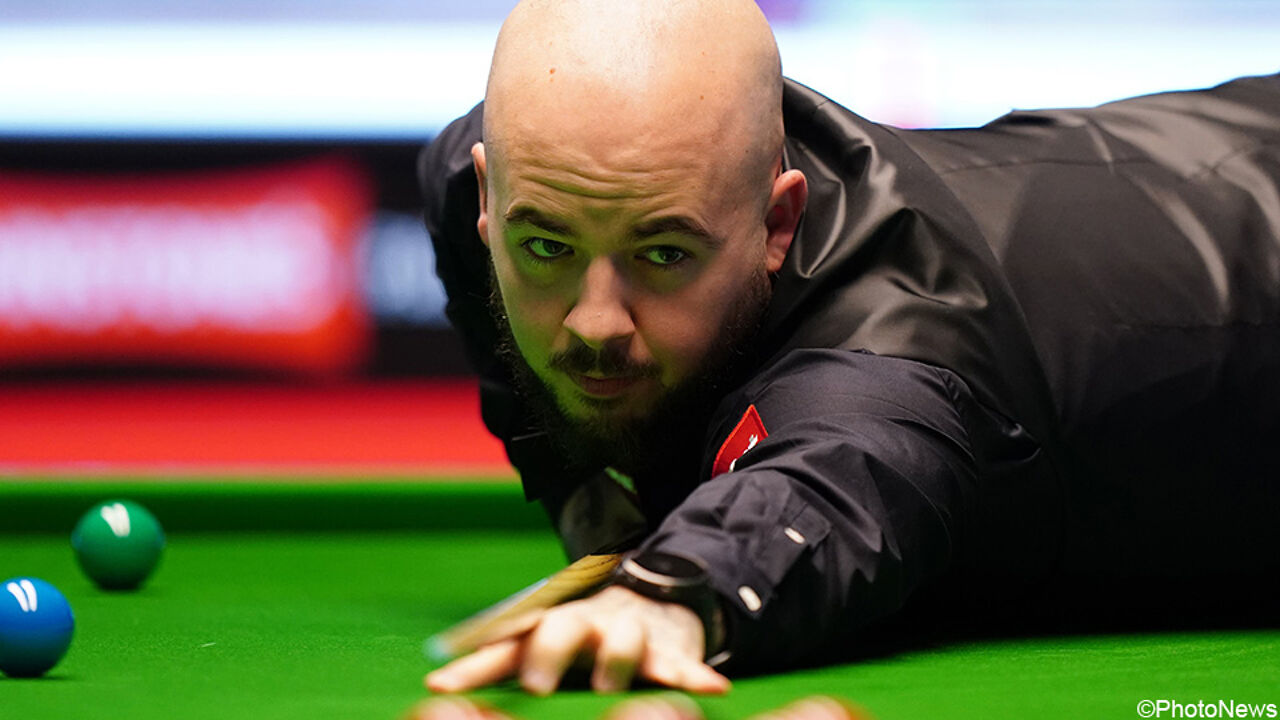 Luca Brecel trakteert zichzelf op heruitgave van gewonnen WK-finale ...