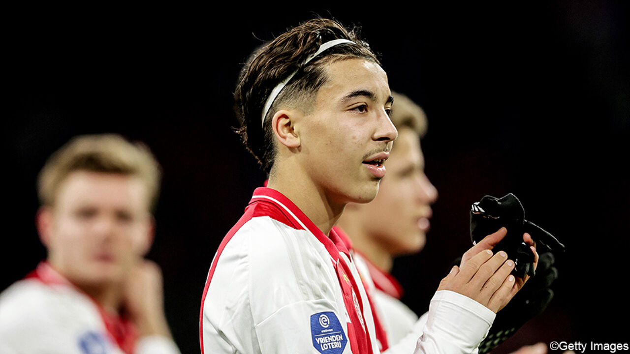 Ogen van Rayane Bounida fonkelen na debuut bij Ajax: "Hier stopt het ...