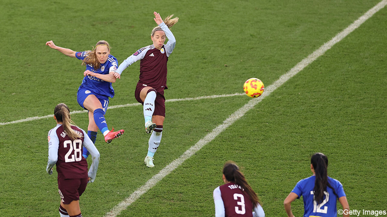 VIDEO - Prins(es)heerlijke volley van Janice Cayman in Engelse ...