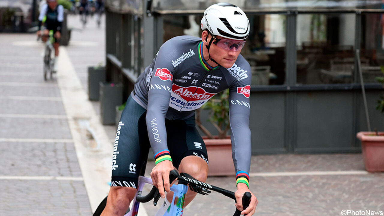 Mathieu van der Poel tast in het duister voor rit met lastige finale ...
