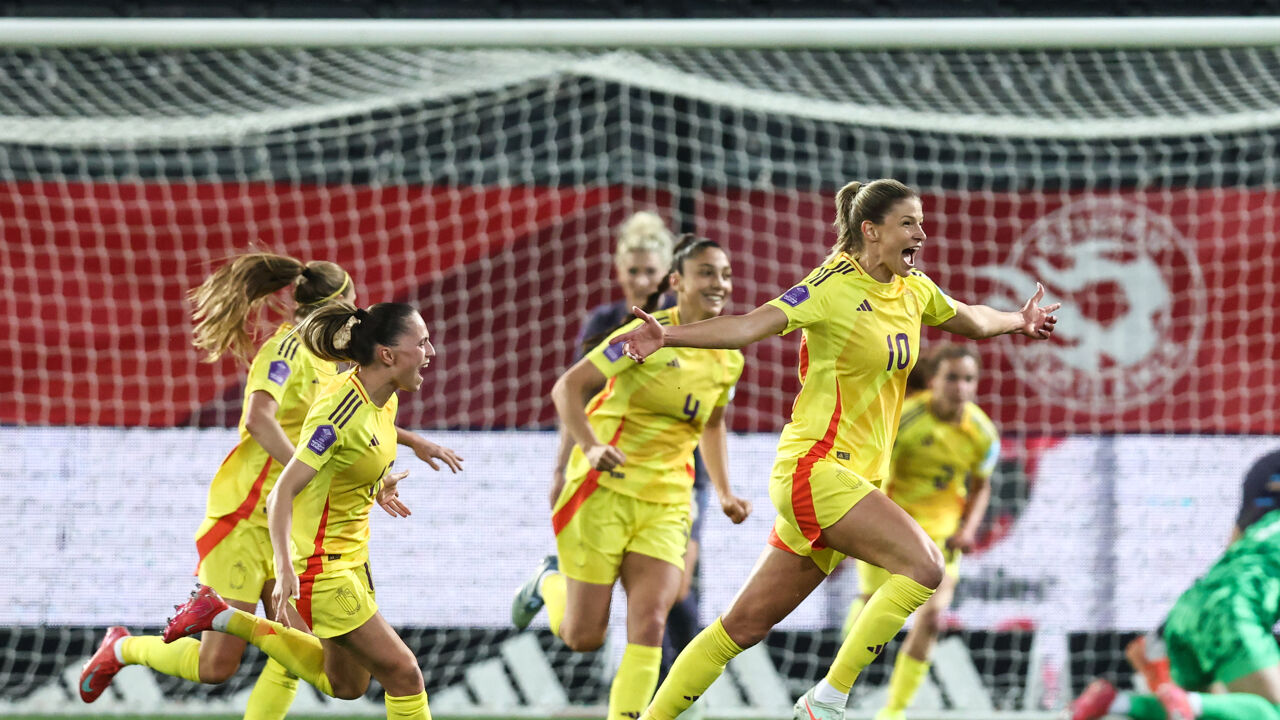 Red Flames pakken stuntzege tegen Engeland: "Gewoon een fantastische ...