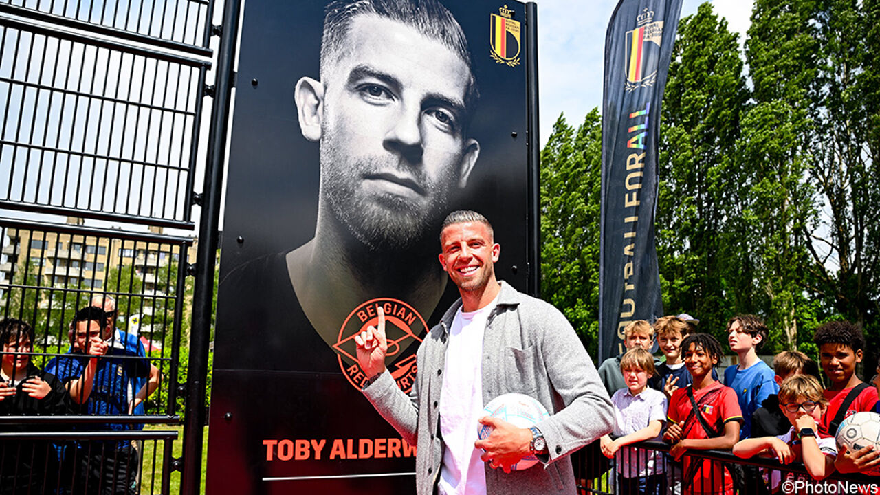 BEKIJK: Toby Alderweireld opent gloednieuwe Red Court in "zijn" Ekeren ...
