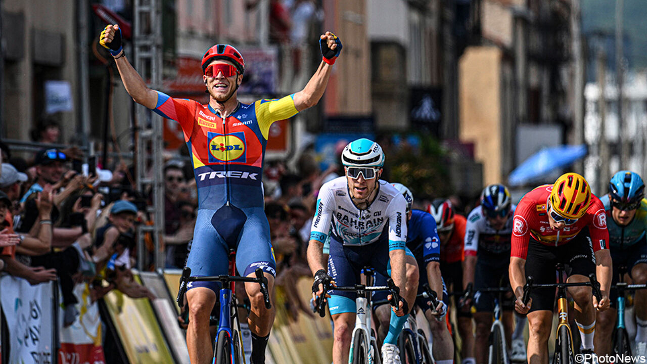 Dankzij beresterke Belgische lead-out: Jonathan Milan beukt naar zege ...