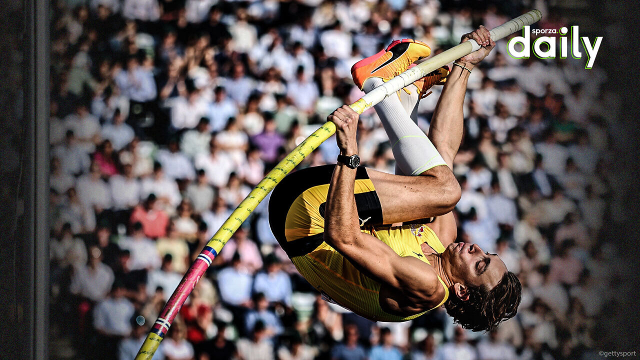 Dankzij "belofte aan oma" sprong hij voor 12e (!) keer wereldrecord ...