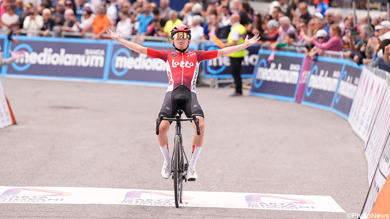 Jarno Widar steekt op eerste aankomst bergop hand uit naar nieuwe ...