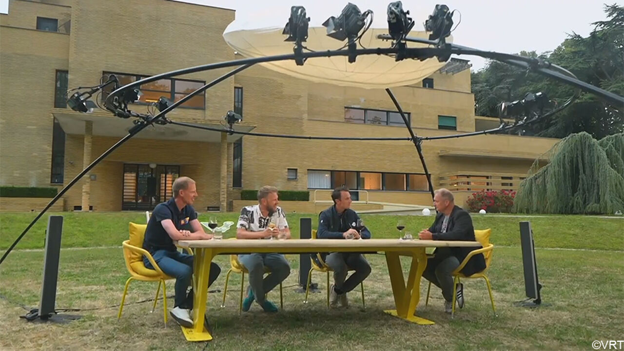 Herbekijk de beste fragmenten uit Vive le Vélo met Yves Lampaert, Tim Declercq en Wouter Deboot ...