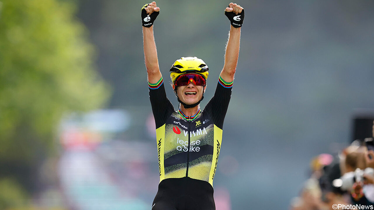 Marianne Vos is sluwste én sterkste in openingsrit Tour de France Femmes, Lotte Kopecky zakt ...