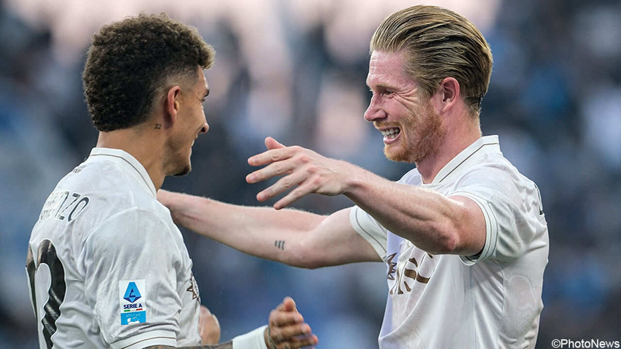 Kevin De Bruyne maakt zijn tweede voor Napoli: hij vloert De Gea vanaf ...