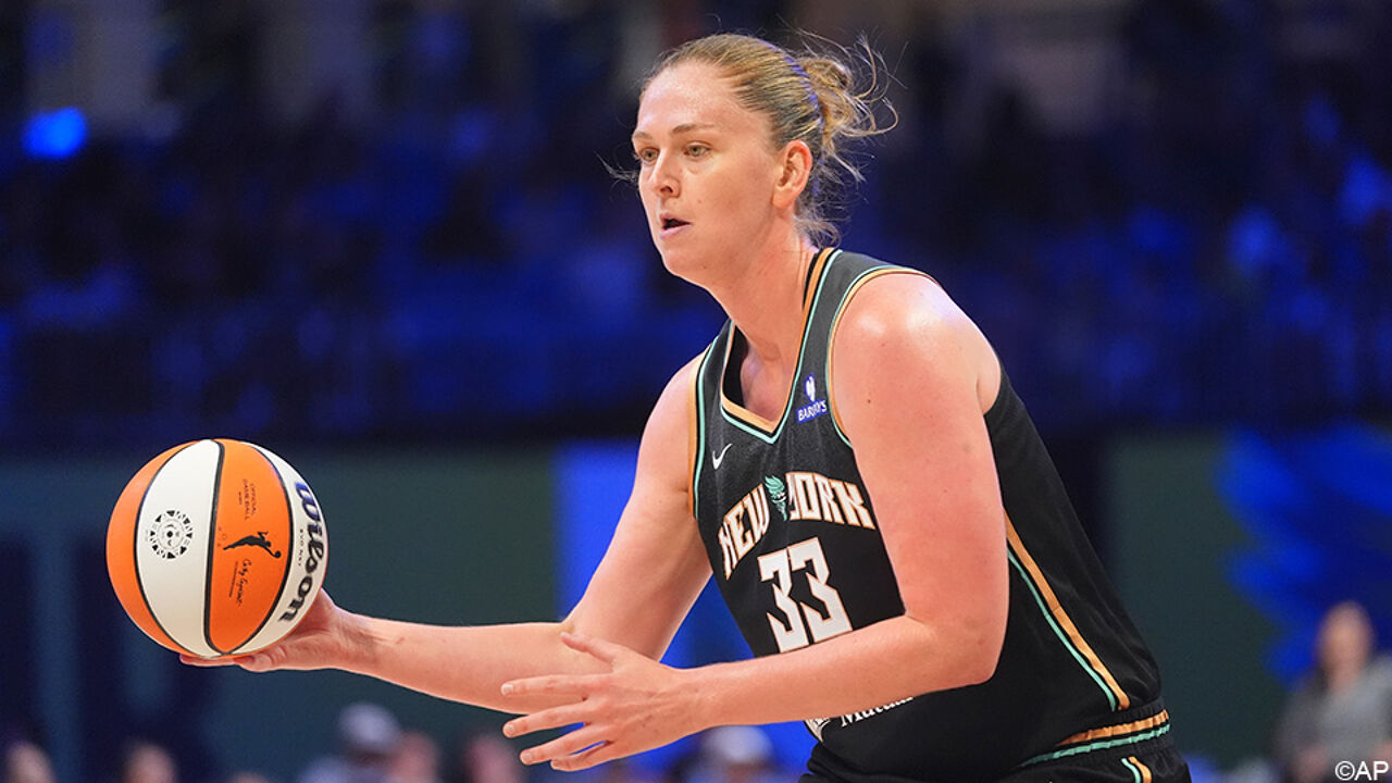 Meana wolf all about me i wasn't bother me that much once I