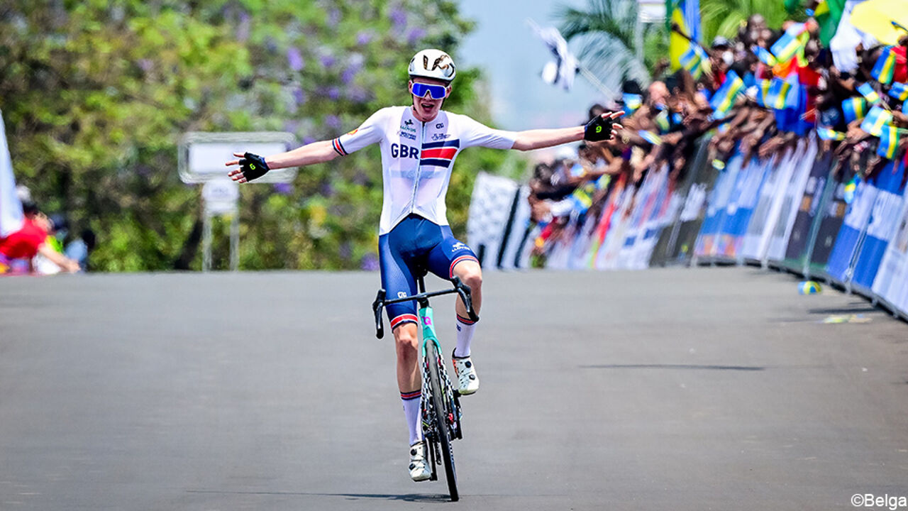 Straffe solo van 36 km naar de regenboogtrui: ijzersterke Brit Harry Hudson voert nummertje op ...