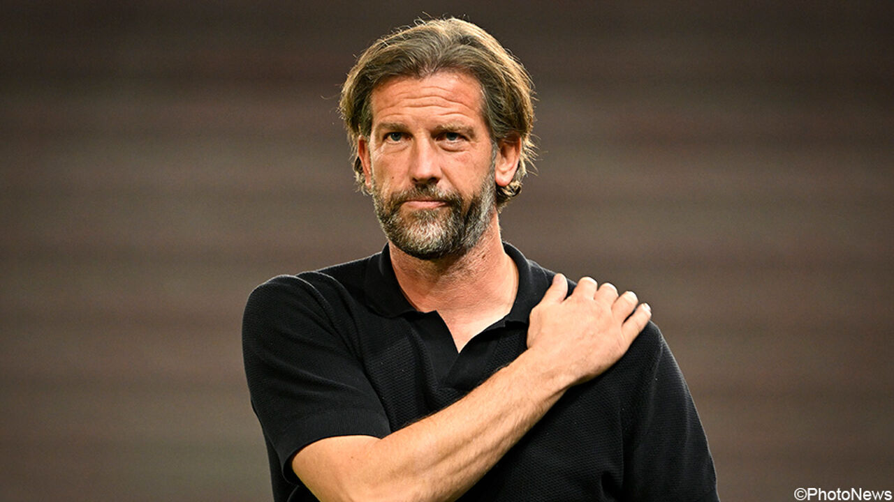 KAA Gent recht zijn rug en plukt coach Rik De Mil weg bij Charleroi ...