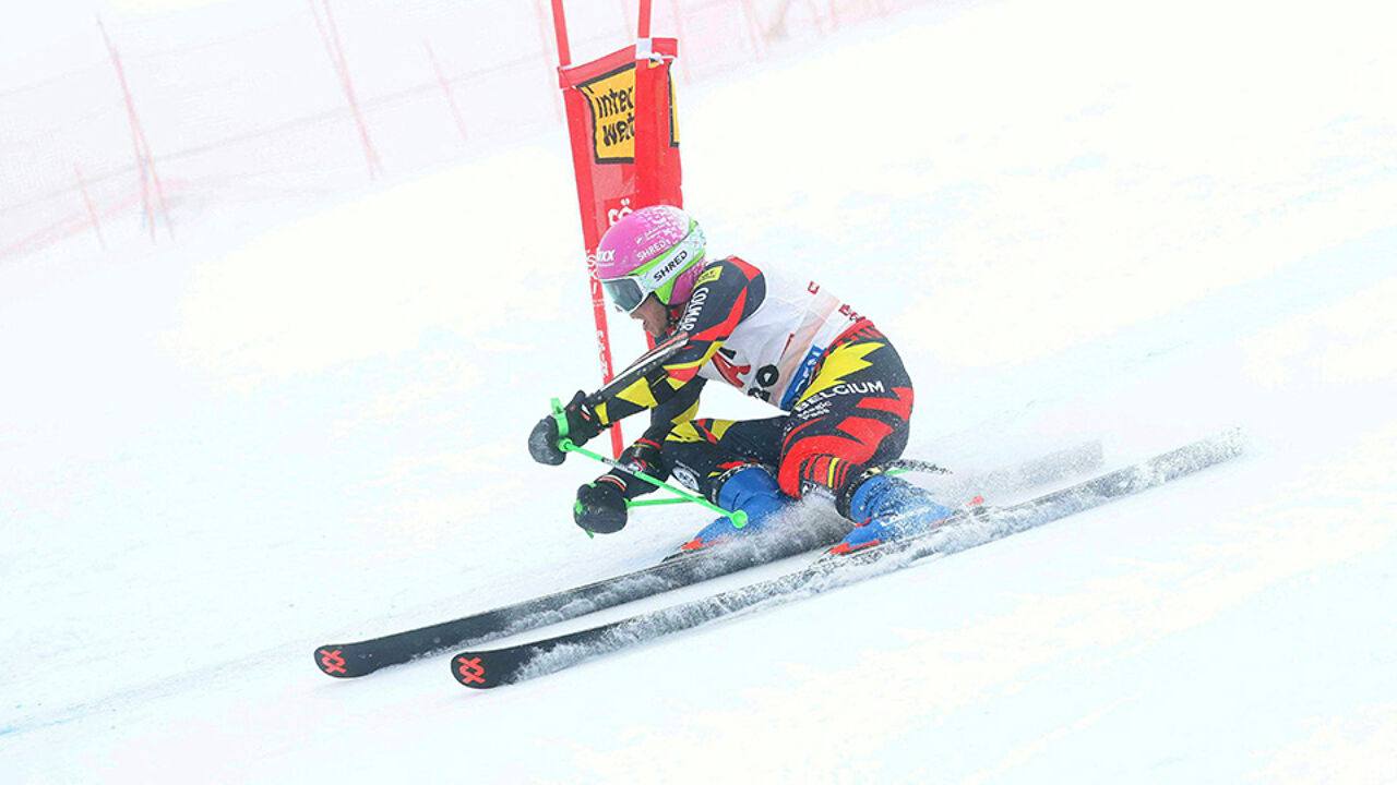 Sam Maes kan sterke eerste run niet verzilveren: hij glijdt naar 20e ...