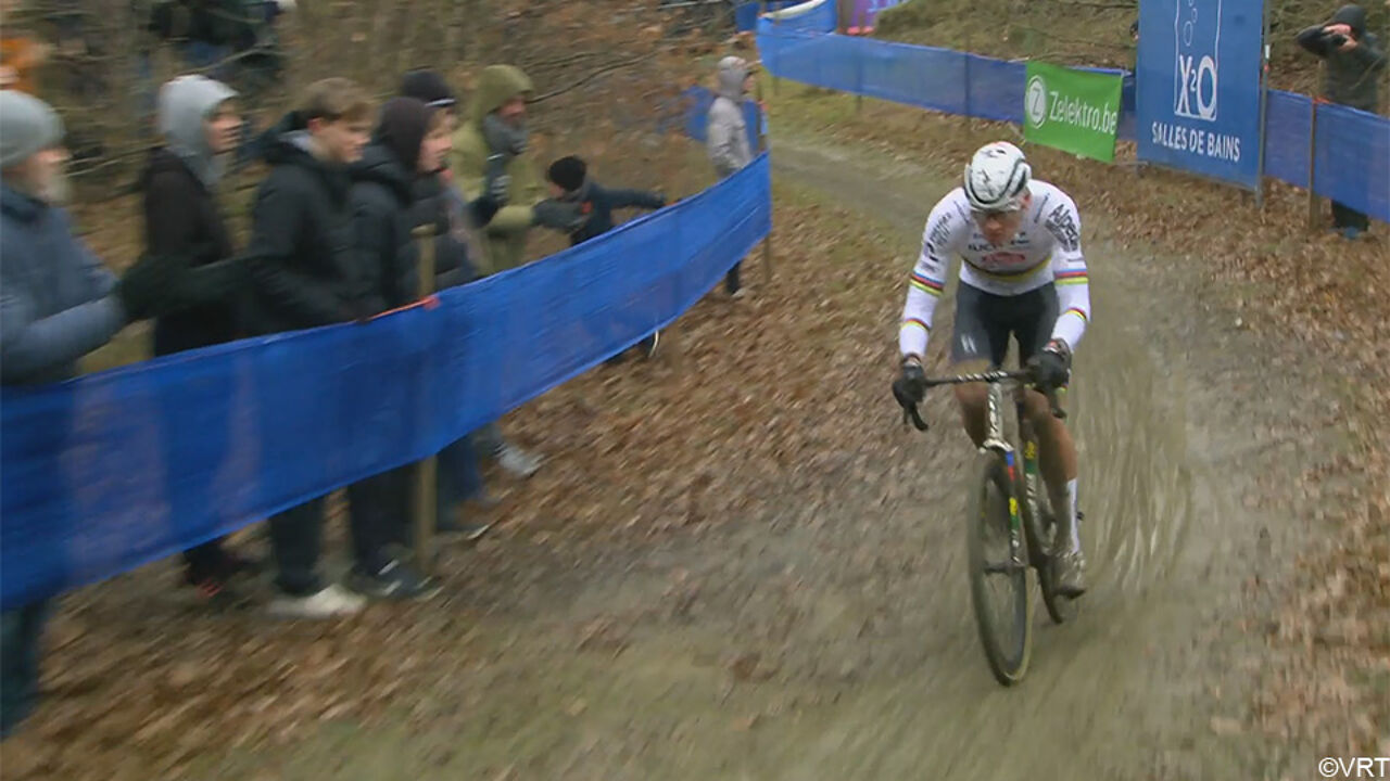 LIVESTREAM: We hebben een duel! Mathieu van der Poel deelt genadeslag ...