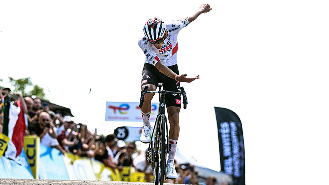 Isaac Del Toro timet inspanning perfect op Grand Colombier richting ...